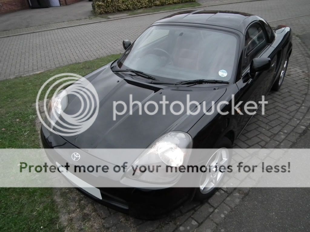 What colour Hardtop?